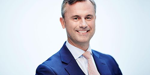 Nationalratswahl: Interview über christliche Werte mit Norbert Hofer ...